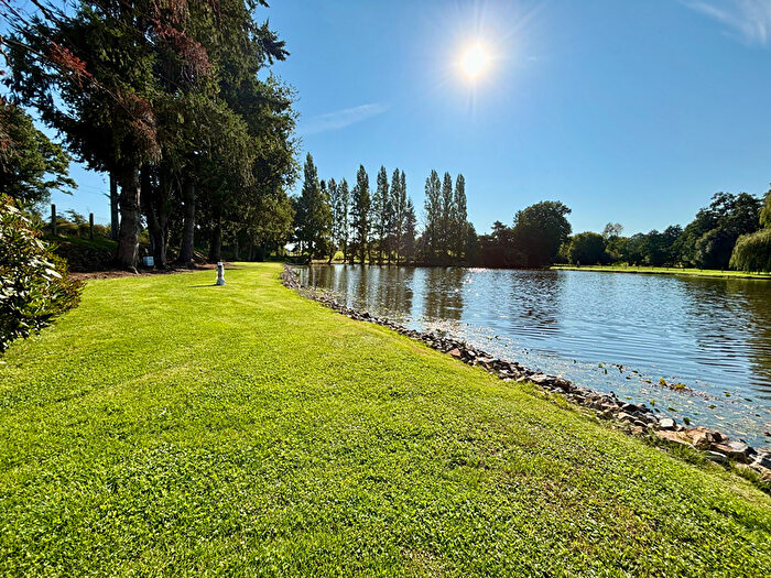 Maison à vendre - Ernée - 7 pièces - 4 chambres