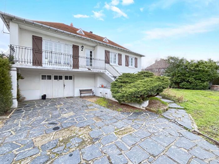 Maison à vendre - Ivry-la-Bataille - 4 pièces - 3 chambres