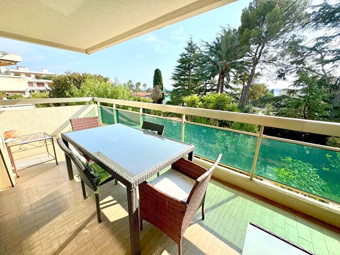 Appartement à vendre - Cannes, Californie Pezou - 2 pièces - 1 chambre