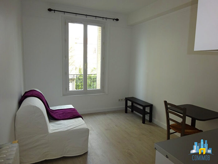 Appartement 1 pièce à Courbevoie, Faubourg de l'Arche, à louer