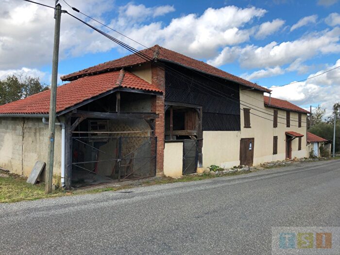 Maison à vendre - Castelnau-Magnoac - 7 pièces - 5 chambres