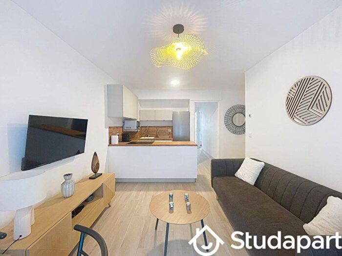 Appartement à louer - Pasteur, Nice - 1 pièce - 2 chambres