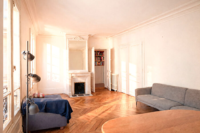 Appartement à vendre - Paris e , Europe - 4 pièces - 3 chambres