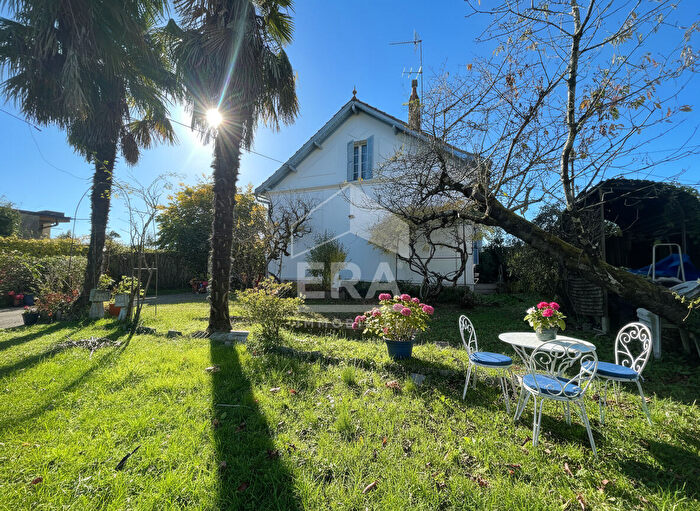 Maison à vendre - Vic-en-Bigorre - 6 pièces - 4 chambres