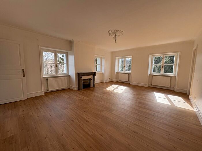 Appartement à louer - Brives-Charensac - 5 pièces - 4 chambres