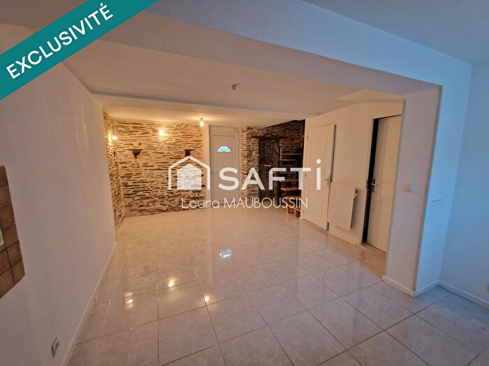 Maison à vendre - Saint-Sulpice-des-Landes - 4 pièces - 3 chambres