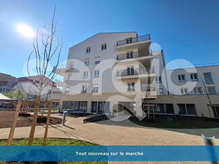 Appartement 4 pièces à louer à Grigny, Grigny, Gare
