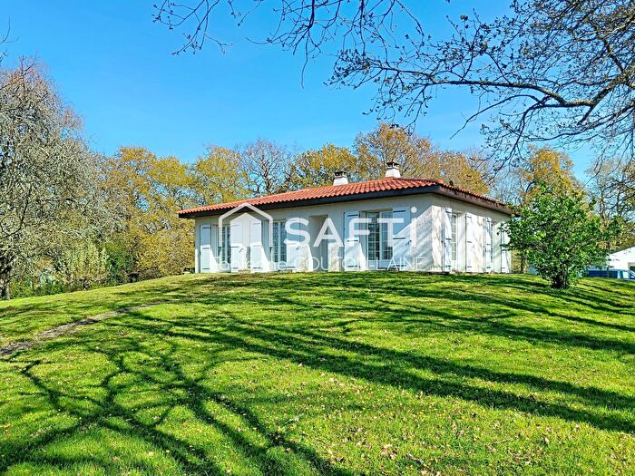 Maison à vendre - Venansault - 5 pièces - 3 chambres