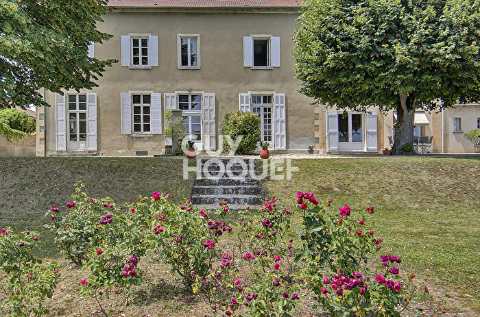 Maison à vendre - Maubec - 18 pièces - 10 chambres