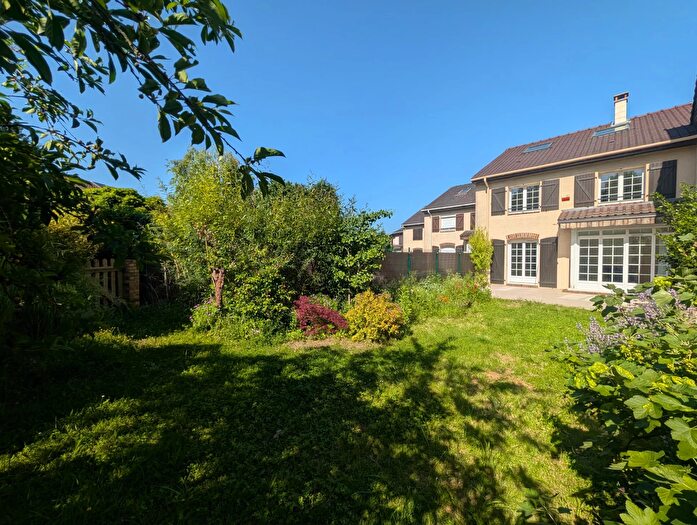 Les Clayes-sous-Bois : Maison 6 pièces à vendre