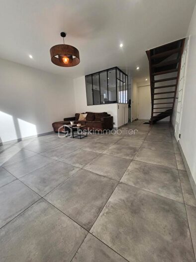 Maison à vendre - Vert-Saint-Denis - 5 pièces - 4 chambres