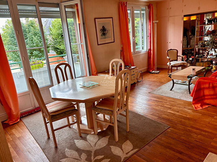 Maisons à vendre et appartements à louer - 3