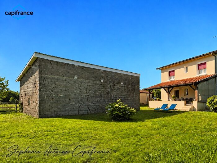Biron : Maison 6 pièces à vendre