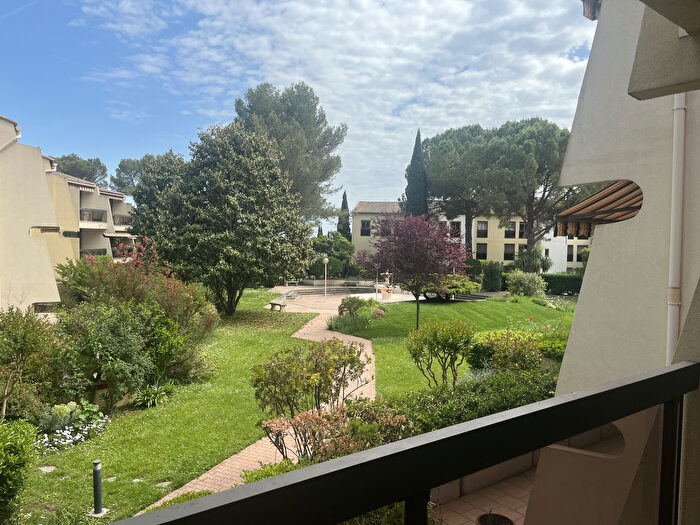 Nîmes, Camplanier, Cigale, Bois des Esprisses : Appartement 3 pièces à vendre