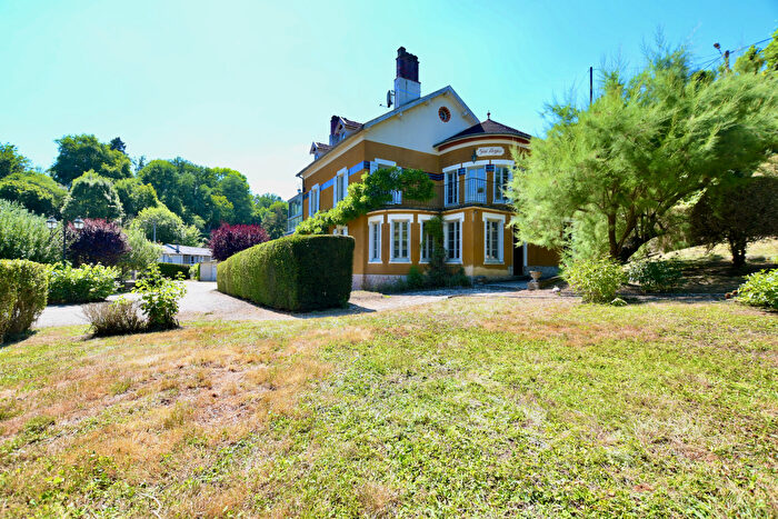 Maison à vendre - Avallon - 10 pièces - 5 chambres