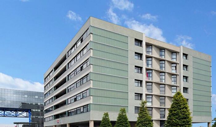 Quartiers Sud-Ouest, Sainte-Thérèse : Appartement 1 pièce à vendre