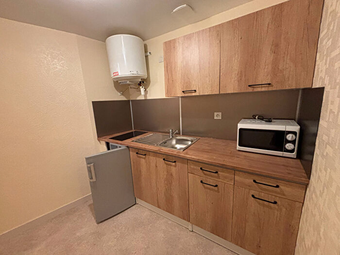 Appartement à louer - Mayenne, Sud Ouest - 1 pièce