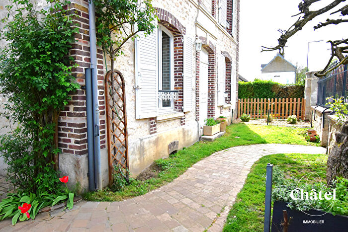 Maison à vendre - Chamant - 6 pièces - 3 chambres