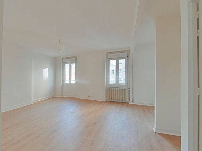 Appartement à louer - Saint-Étienne - 3 pièces - 2 chambres