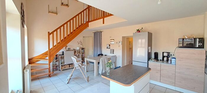 Appartement 3 pièces à Chazelles-sur-Lyon, à louer