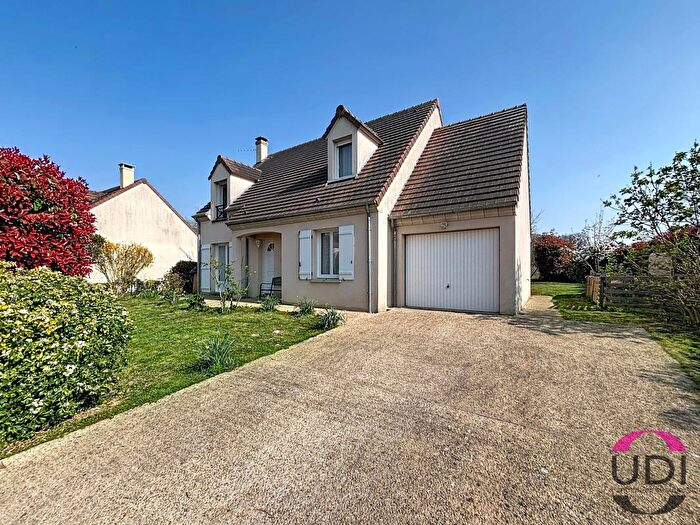 Maison à vendre - Ballancourt-sur-Essonne - 5 pièces - 4 chambres