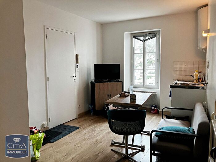 Appartement à louer - Angers, Madeleine, Saint-Léonard, Justices - 2 pièces - 1 chambre