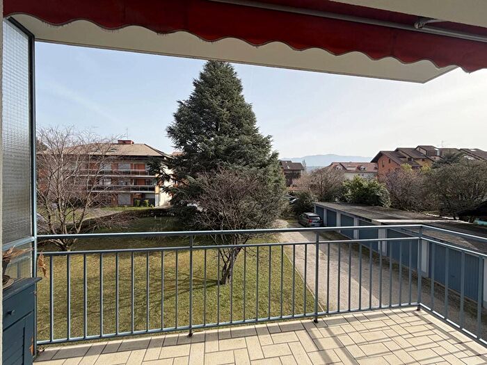 Appartement à louer - Centre Ville Est, Thonon-les-Bains - 3 pièces - 2 chambres