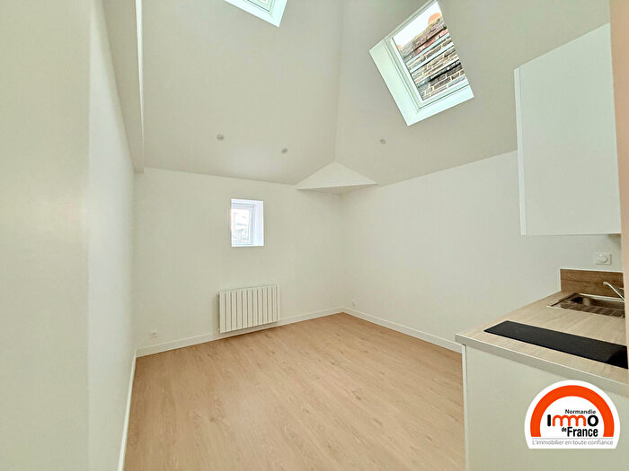 Appartement à louer - Rouen, Vieux Marché, Cathédrale - 2 pièces - 1 chambre