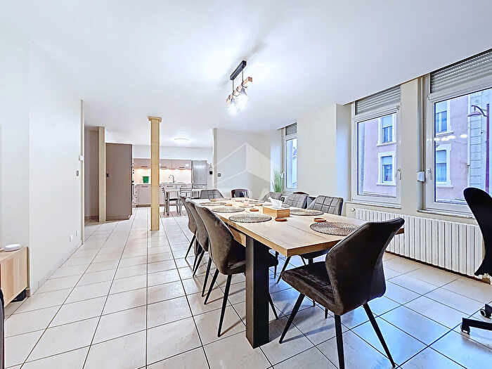 Appartement à vendre - Longlaville - 4 pièces - 2 chambres