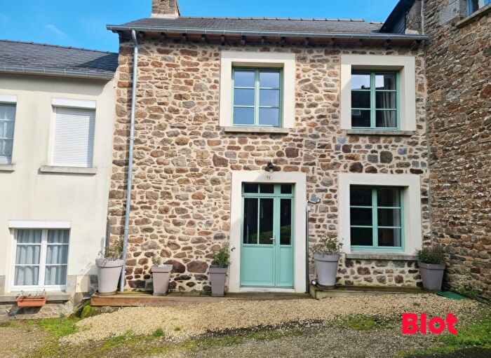 Hédé-Bazouges : Maison 4 pièces à louer
