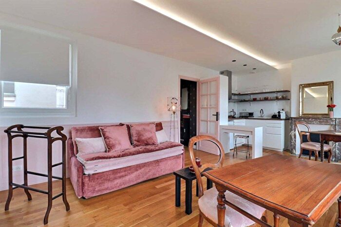 Appartement à louer - Gros Caillou, Paris ème arrondissement - 1 pièce