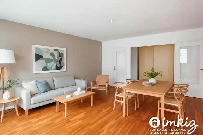 Appartement à vendre - Lyon e , Monchat - 3 pièces - 2 chambres