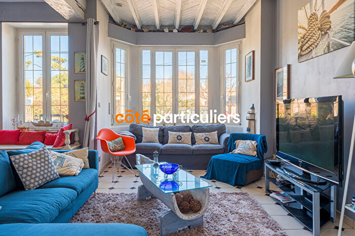 Maison à vendre - Longeville-sur-Mer - 9 pièces - 4 chambres