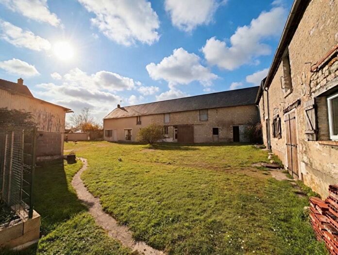Maison 6 pièces à Château-Landon, à vendre