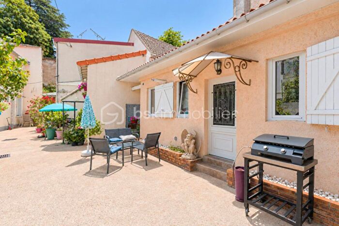 Villeneuve-le-Roi, Haut Pays : Maison 3 pièces à vendre