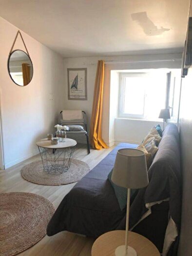 Appartement 4 pièces à Centre Ville, La Rochelle, à louer