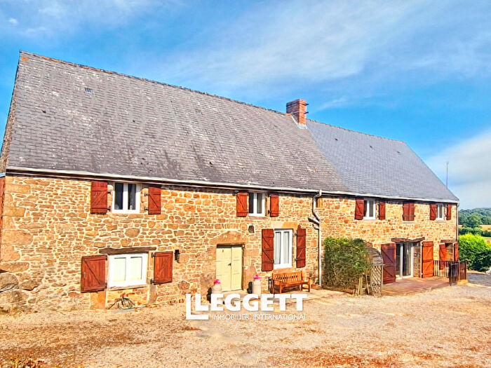 Saint-Fraimbault : Maison 10 pièces à vendre