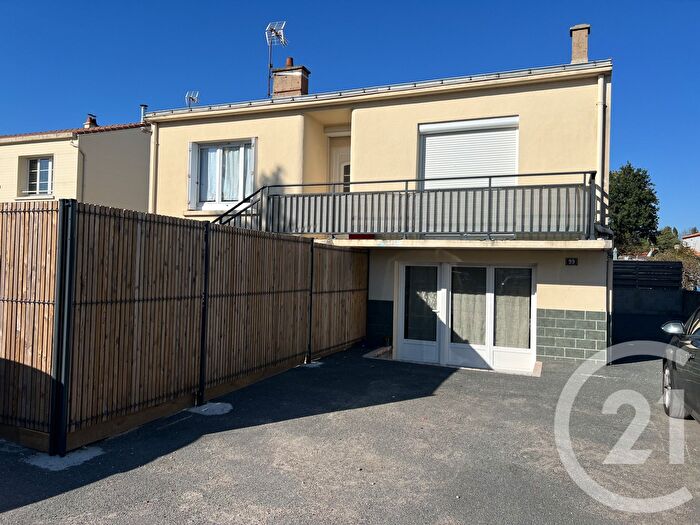 Maison 7 pièces à Aizenay, à vendre