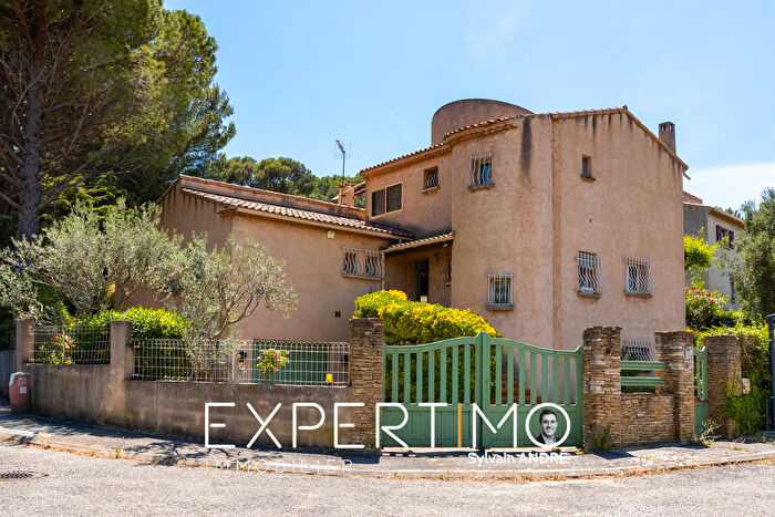 Marseille 9ème, Les Baumettes : Maison 7 pièces à vendre
