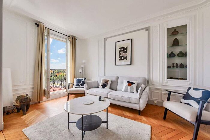 Auteuil Sud, Paris 16ème arrondissement : Appartement 2 pièces à louer