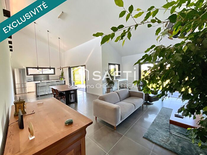 Maison à vendre - Saint-Seurin-de-Cadourne - 4 pièces - 2 chambres