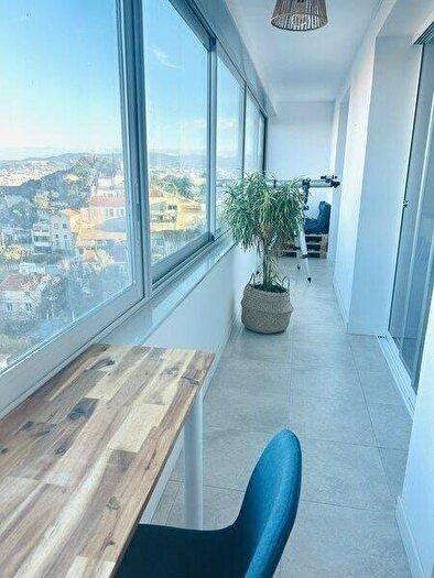 Appartement à louer - Marseille ème - 3 pièces - 2 chambres