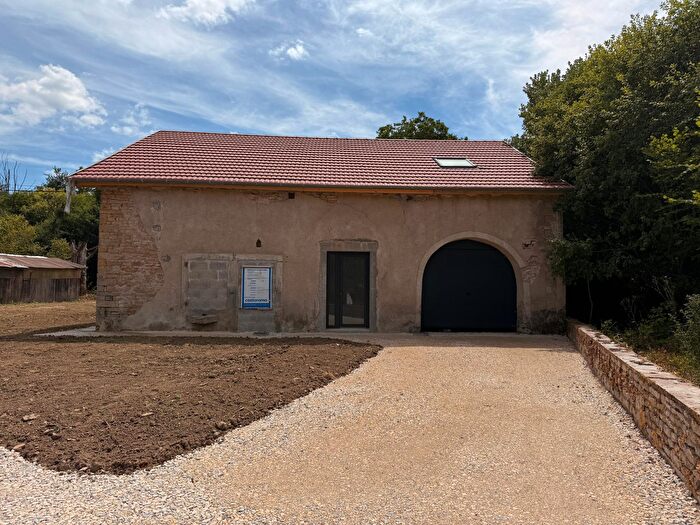 Maison 7 pièces à vendre à Montarlot-lès-Rioz