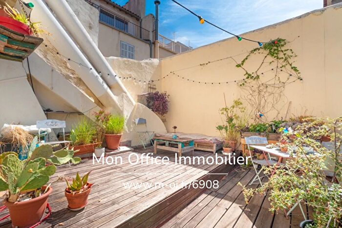 Appartement 5 pièces à Marseille 1er, Noailles, à vendre