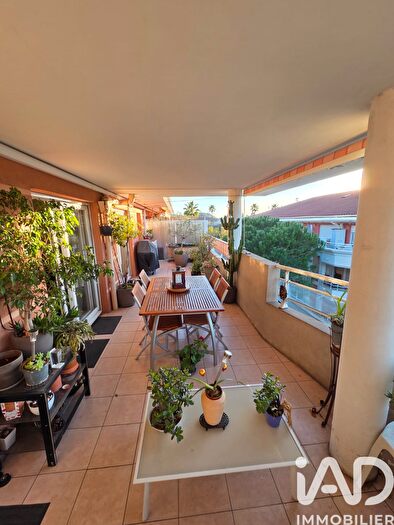 Appartement à vendre - Le Cannet, Aubarède - 3 pièces - 2 chambres