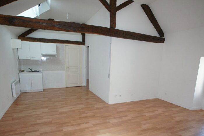 Appartement à louer - Civray - 2 pièces - 1 chambre