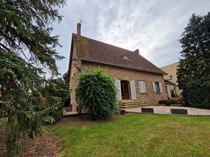 Maison à vendre - Sainville - 6 pièces - 4 chambres