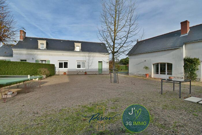 Maison 13 pièces à vendre - Saint-Hilaire-Saint-Florent, Saint-Hilaire