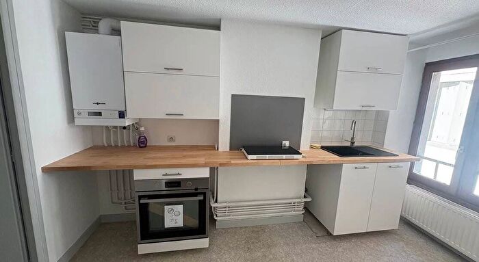 Centre Ville Sud, Saint-Claude - Appartement 1 pièce à louer