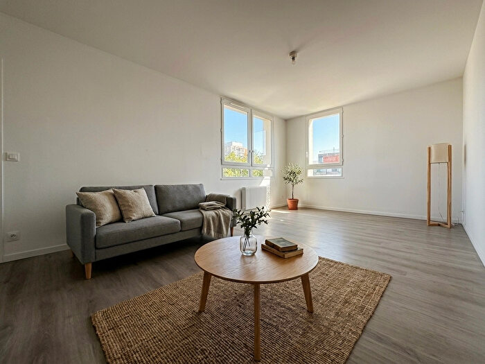 Appartement 2 pièces à vendre à Évry, Les Pyramides
